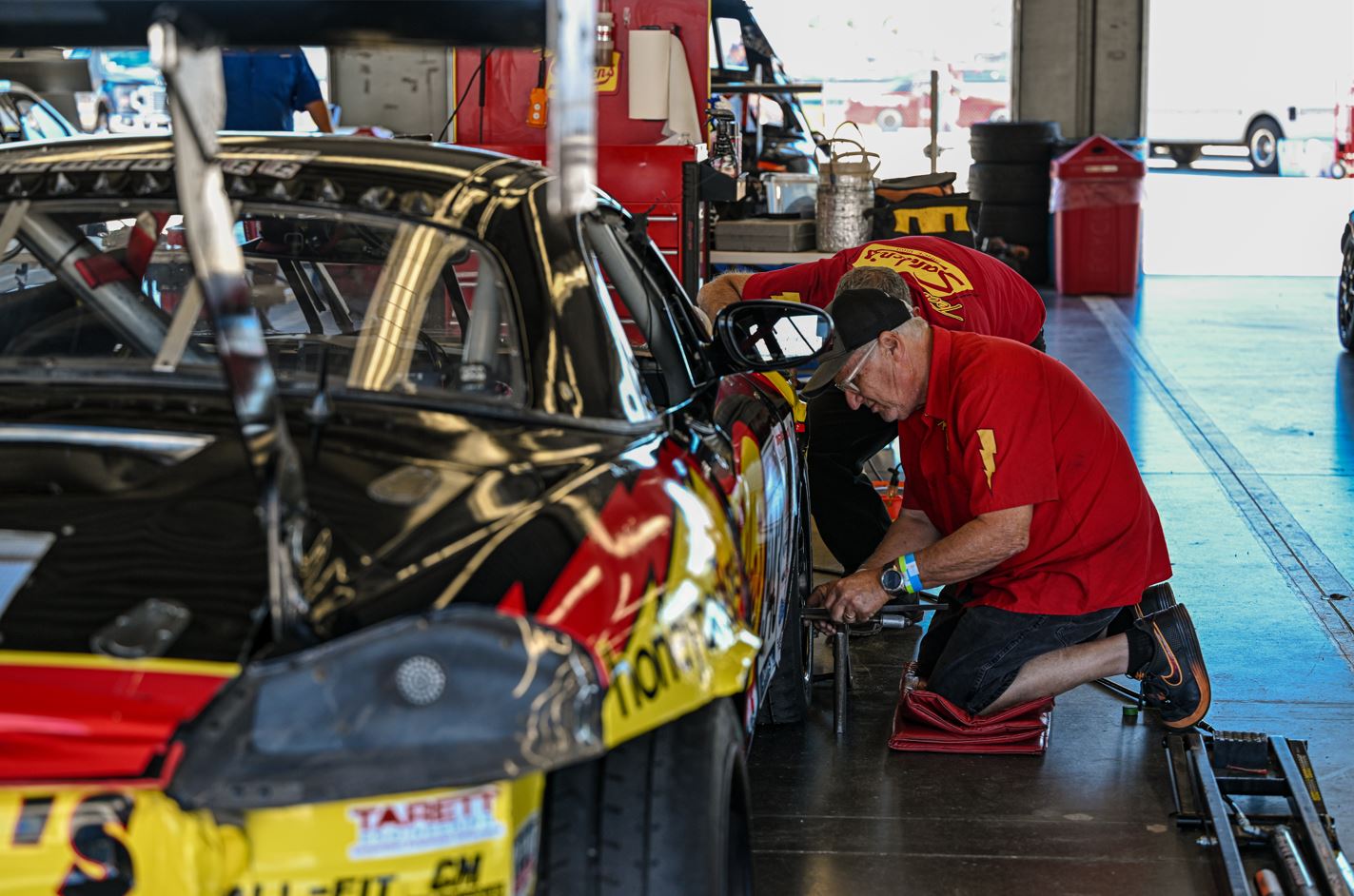 Team Sahlen finishes 2nd & 3rd – 1 car length out of 1st at Daytona 14 ...